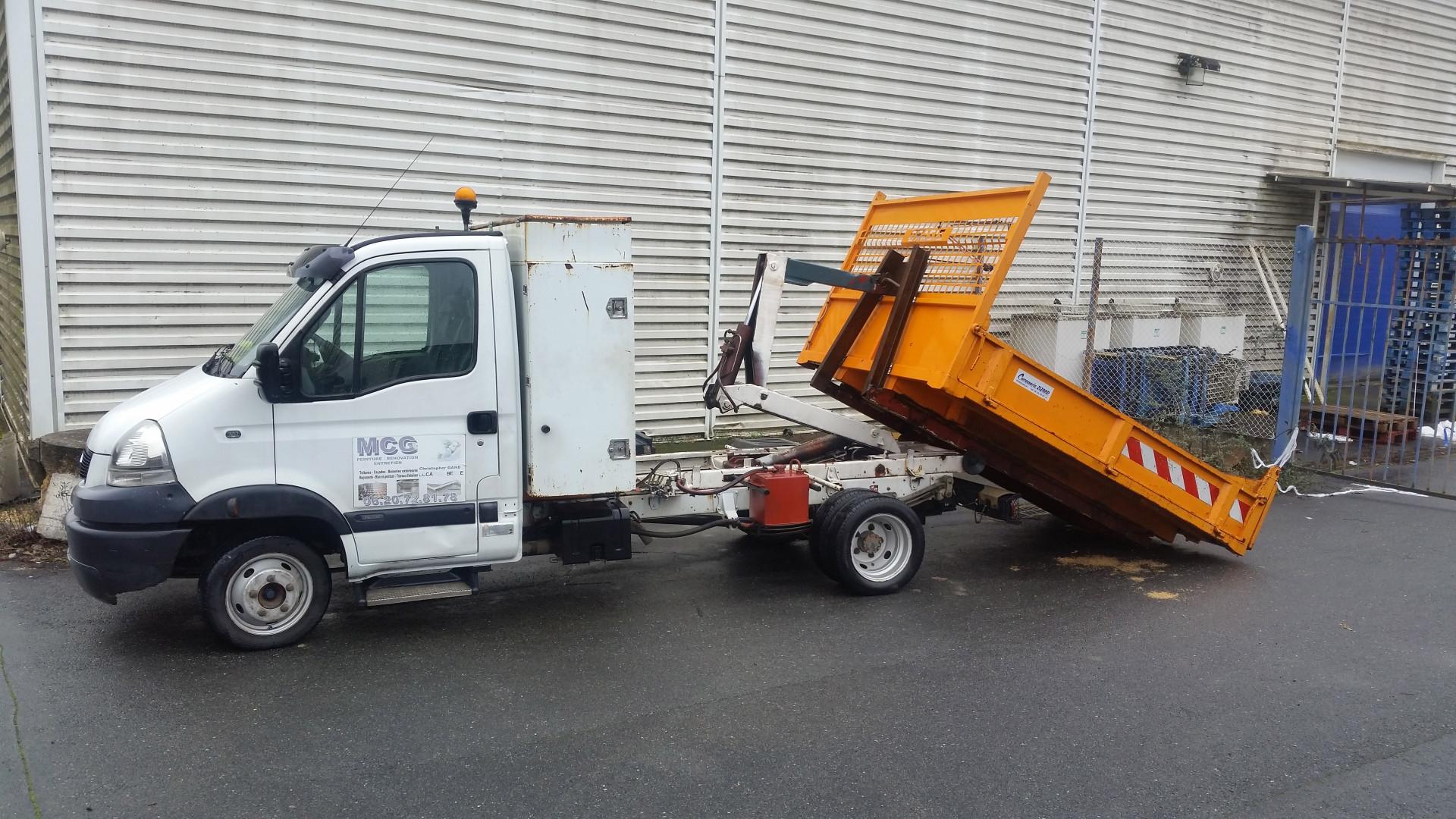 Location de camion bennes à Saint-Léon-sur-l'Isle - MCG Entreprise
